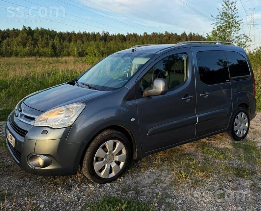 Zils Citroen Berlingo 2009 Rīga, ar dzinēja tilpumu 1.60 L un nobraukumu 350 tūkst. km par 2400 €, foto 3 vietnē AUTOMOTO.COM.LV