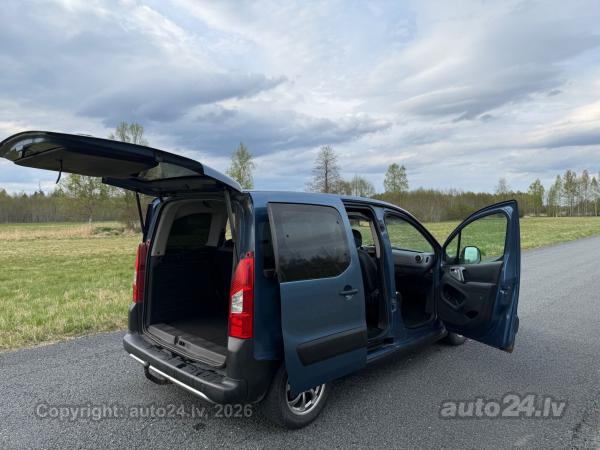 Zils Citroen Berlingo 2010 Kehra, ar dzinēja tilpumu 1.60 L un nobraukumu 340 tūkst. km par 2850 €, foto 10 vietnē AUTOMOTO.COM.LV
