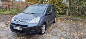 Blue Citroen Berlingo 2012 in Cesis, with an engine capacity of 1.60 L and mileage of 359 thousand km for 2800 €, photo 3 on AUTOMOTO.COM.LV