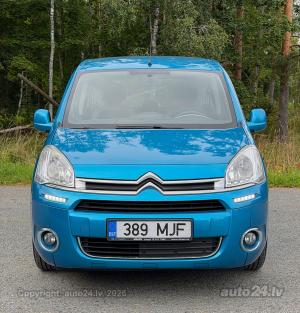 Zils Citroen Berlingo 2013 Tallina, ar dzinēja tilpumu 1.60 L un nobraukumu 167 tūkst. km par 5300 €, foto 9 vietnē AUTOMOTO.COM.LV