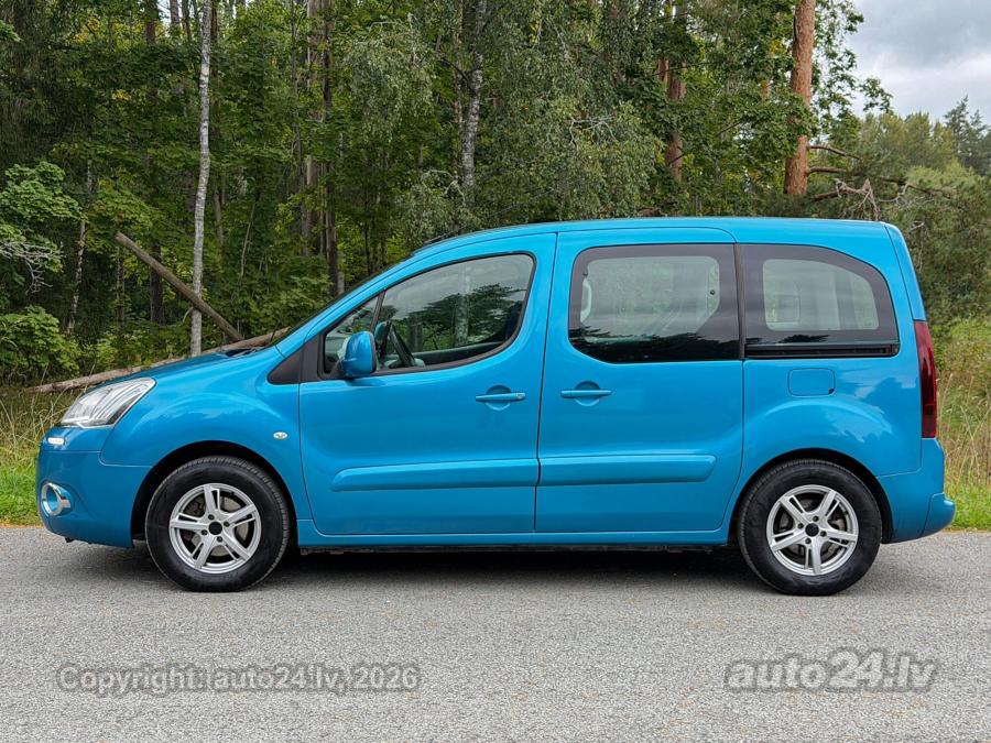 Zils Citroen Berlingo 2013 Tallina, ar dzinēja tilpumu 1.60 L un nobraukumu 167 tūkst. km par 5300 €, foto 11 vietnē AUTOMOTO.COM.LV