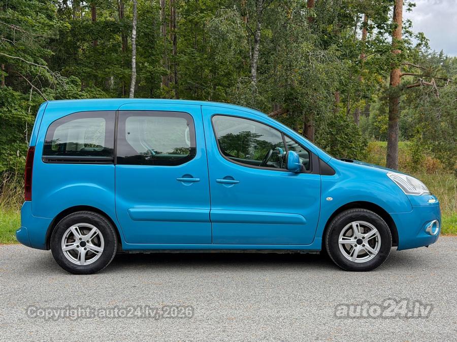 Zils Citroen Berlingo 2013 Tallina, ar dzinēja tilpumu 1.60 L un nobraukumu 167 tūkst. km par 5300 €, foto 12 vietnē AUTOMOTO.COM.LV