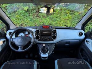 Zils Citroen Berlingo 2013 Tallina, ar dzinēja tilpumu 1.60 L un nobraukumu 167 tūkst. km par 5300 €, foto 18 vietnē AUTOMOTO.COM.LV