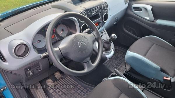 Синий Ситроен Берлинго 2015 в Таллин, объемом двигателя 1.60 л и пробегом 186 тыс. км за 5499 €, фото 10 на AUTOMOTO.COM.LV