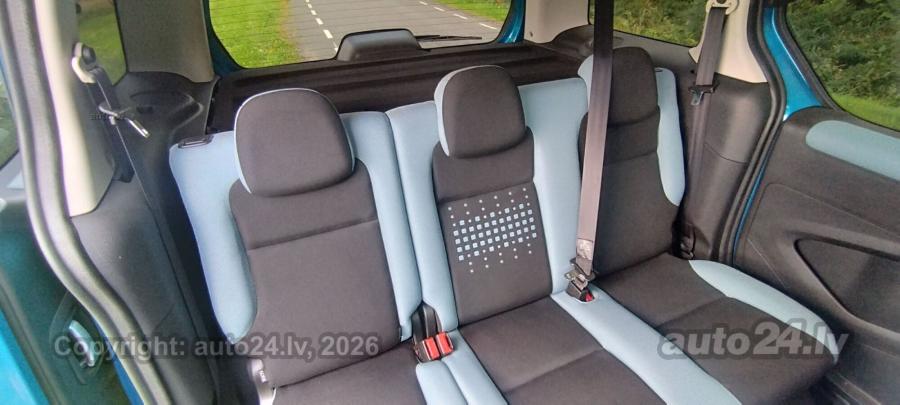 Zils Citroen Berlingo 2015 Tallina, ar dzinēja tilpumu 1.60 L un nobraukumu 186 tūkst. km par 5499 €, foto 16 vietnē AUTOMOTO.COM.LV