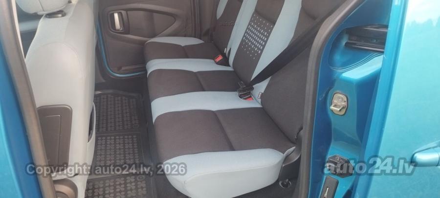 Zils Citroen Berlingo 2015 Tallina, ar dzinēja tilpumu 1.60 L un nobraukumu 186 tūkst. km par 5499 €, foto 21 vietnē AUTOMOTO.COM.LV