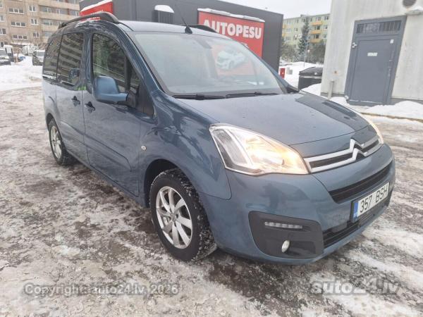 Blue Citroen Berlingo 2016 in Tallinn, with an engine capacity of 1.20 L and mileage of 180 thousand km for 4990 €, photo 2 on AUTOMOTO.COM.LV