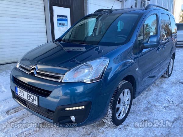 Zils Citroen Berlingo 2016 Tallina, ar dzinēja tilpumu 1.20 L un nobraukumu 187 tūkst. km par 6999 €, foto 3 vietnē AUTOMOTO.COM.LV