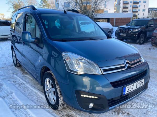 Zils Citroen Berlingo 2016 Tallina, ar dzinēja tilpumu 1.20 L un nobraukumu 187 tūkst. km par 6999 €, foto 4 vietnē AUTOMOTO.COM.LV
