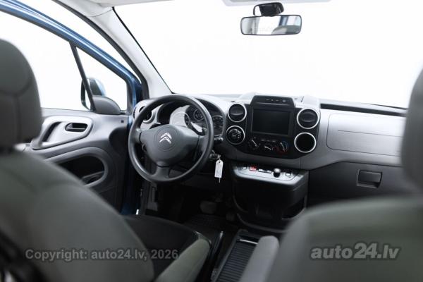 Zils Citroen Berlingo 2016 Tallina, ar dzinēja tilpumu 1.60 L un nobraukumu 193 tūkst. km par 7999 €, foto 9 vietnē AUTOMOTO.COM.LV