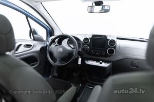Zils Citroen Berlingo 2016 Tallina, ar dzinēja tilpumu 1.60 L un nobraukumu 193 tūkst. km par 7999 €, foto 9 vietnē AUTOMOTO.COM.LV