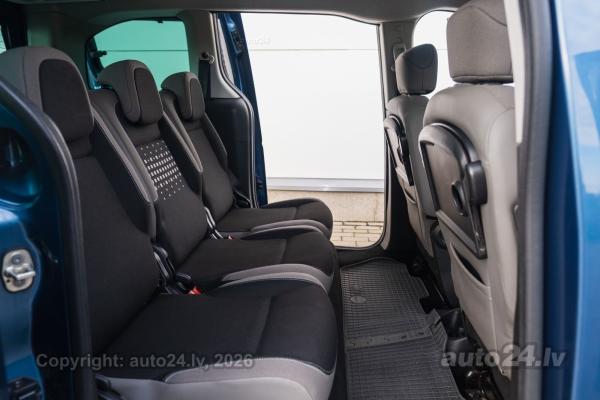 Blue Citroen Berlingo 2016 in Tallinn, with an engine capacity of 1.60 L and mileage of 195 thousand km for 7999 €, photo 9 on AUTOMOTO.COM.LV