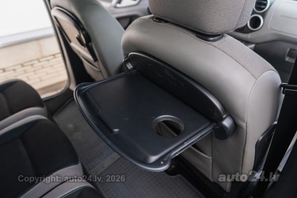 Blue Citroen Berlingo 2016 in Tallinn, with an engine capacity of 1.60 L and mileage of 195 thousand km for 7999 €, photo 10 on AUTOMOTO.COM.LV
