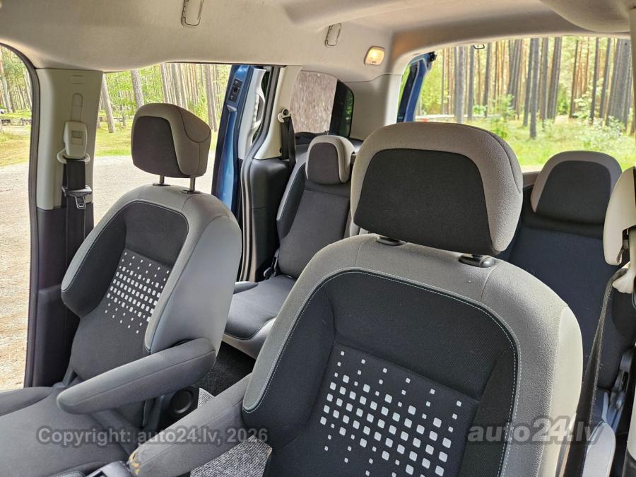 Zils Citroen Berlingo 2016 Tallina, ar dzinēja tilpumu 1.60 L un nobraukumu 201 tūkst. km par 5828 €, foto 13 vietnē AUTOMOTO.COM.LV