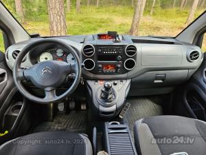 Zils Citroen Berlingo 2016 Tallina, ar dzinēja tilpumu 1.60 L un nobraukumu 201 tūkst. km par 5828 €, foto 14 vietnē AUTOMOTO.COM.LV