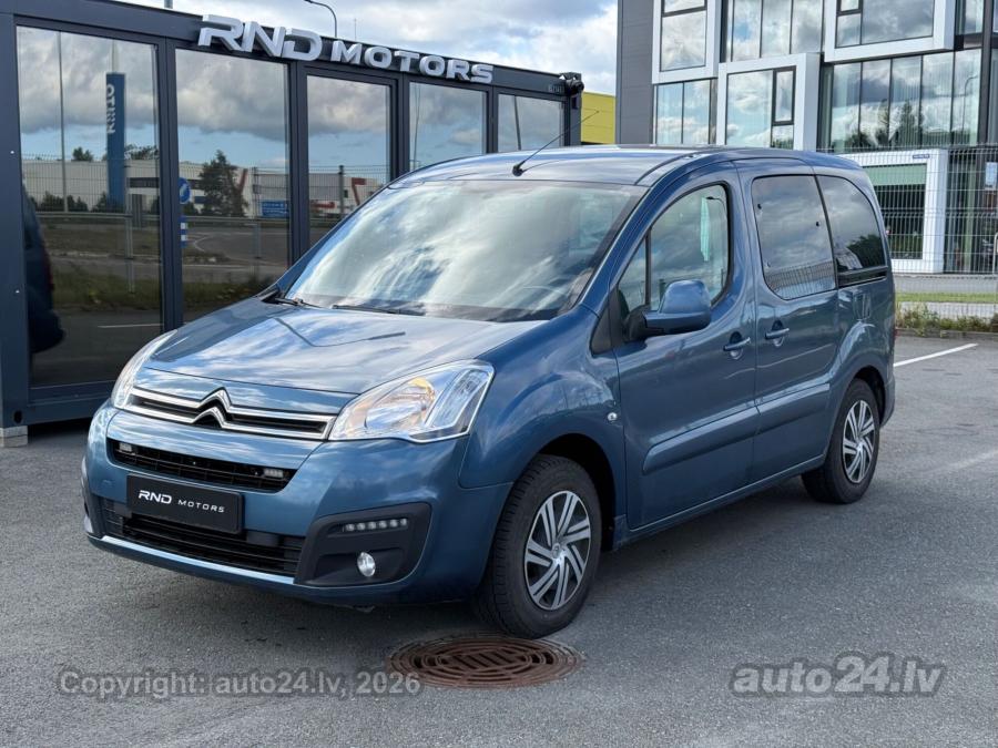 Blue Citroen Berlingo 2016 in Tallinn, with an engine capacity of 1.60 L and mileage of 135 thousand km for 5990 €, photo 1 on AUTOMOTO.COM.LV