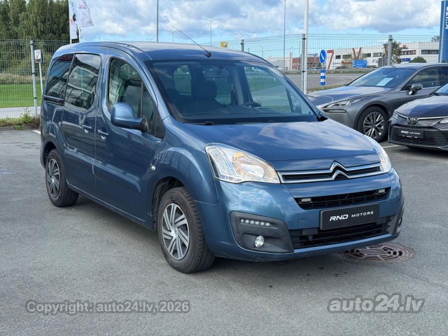 Blue Citroen Berlingo 2016 in Tallinn, with an engine capacity of 1.60 L and mileage of 135 thousand km for 5990 €, photo 4 on AUTOMOTO.COM.LV