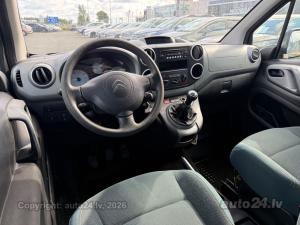 Blue Citroen Berlingo 2016 in Tallinn, with an engine capacity of 1.60 L and mileage of 135 thousand km for 5990 €, photo 6 on AUTOMOTO.COM.LV