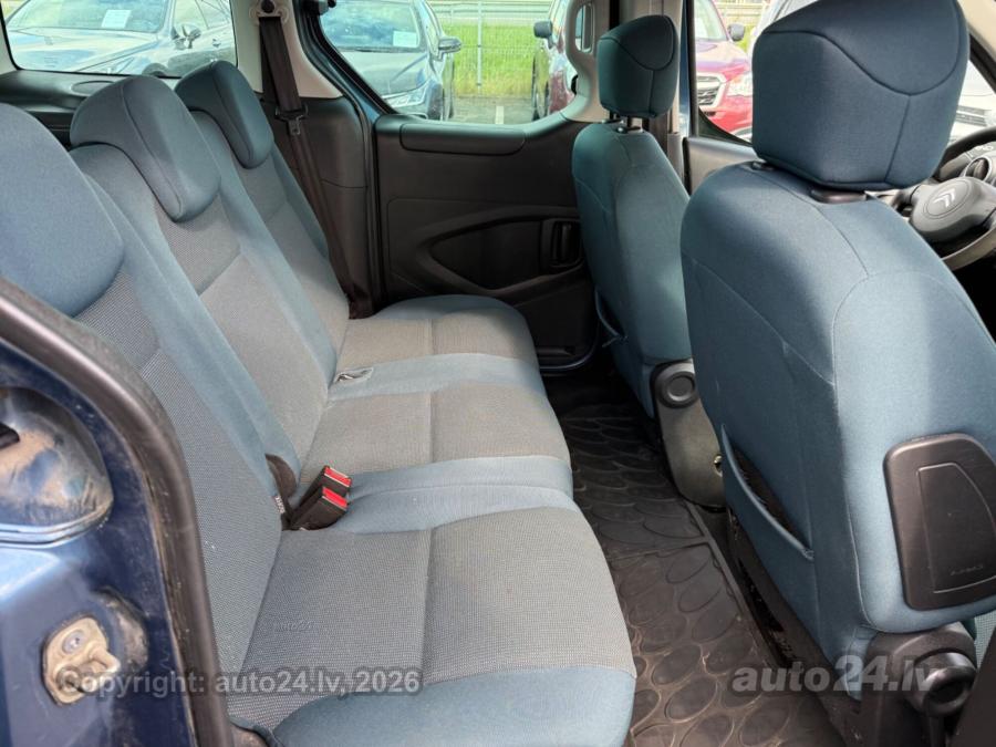 Blue Citroen Berlingo 2016 in Tallinn, with an engine capacity of 1.60 L and mileage of 135 thousand km for 5990 €, photo 10 on AUTOMOTO.COM.LV