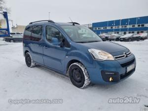 Zils Citroen Berlingo 2017 Tallina, ar dzinēja tilpumu 1.60 L un nobraukumu 176 tūkst. km par 6500 €, foto 4 vietnē AUTOMOTO.COM.LV