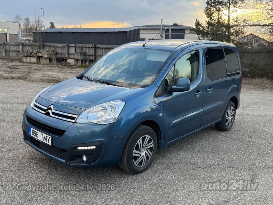 Blue Citroen Berlingo 2018 in Tallinn, with an engine capacity of 1.60 L and mileage of 117 thousand km for 7800 €, photo 4 on AUTOMOTO.COM.LV
