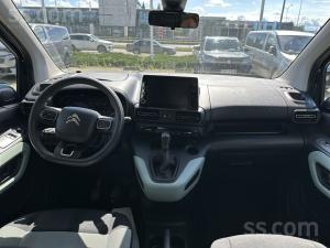 Blue Citroen Berlingo 2019 in Riga, with an engine capacity of 1.50 L and mileage of 137 thousand km for 9600 €, photo 10 on AUTOMOTO.COM.LV