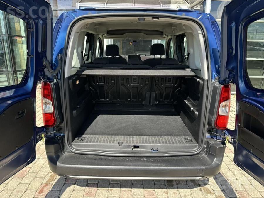 Blue Citroen Berlingo 2019 in Riga, with an engine capacity of 1.50 L and mileage of 137 thousand km for 9600 €, photo 12 on AUTOMOTO.COM.LV