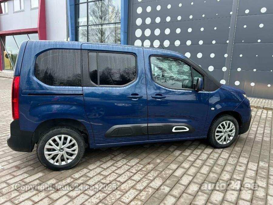 Blue Citroen Berlingo 2020 in Tartu, with an engine capacity of 1.50 L and mileage of 236 thousand km for 9990 €, photo 5 on AUTOMOTO.COM.LV