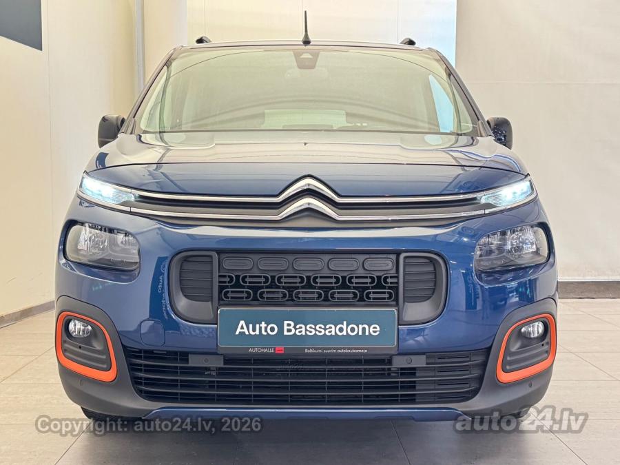 Zils Citroen Berlingo 2020 Tallina, ar dzinēja tilpumu 1.20 L un nobraukumu 120 tūkst. km par 14900 €, foto 3 vietnē AUTOMOTO.COM.LV