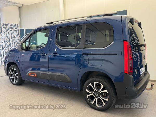 Blue Citroen Berlingo 2020 in Tallinn, with an engine capacity of 1.20 L and mileage of 120 thousand km for 14900 €, photo 5 on AUTOMOTO.COM.LV