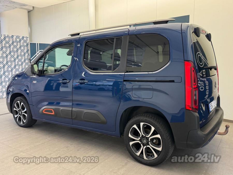 Zils Citroen Berlingo 2020 Tallina, ar dzinēja tilpumu 1.20 L un nobraukumu 120 tūkst. km par 14900 €, foto 5 vietnē AUTOMOTO.COM.LV
