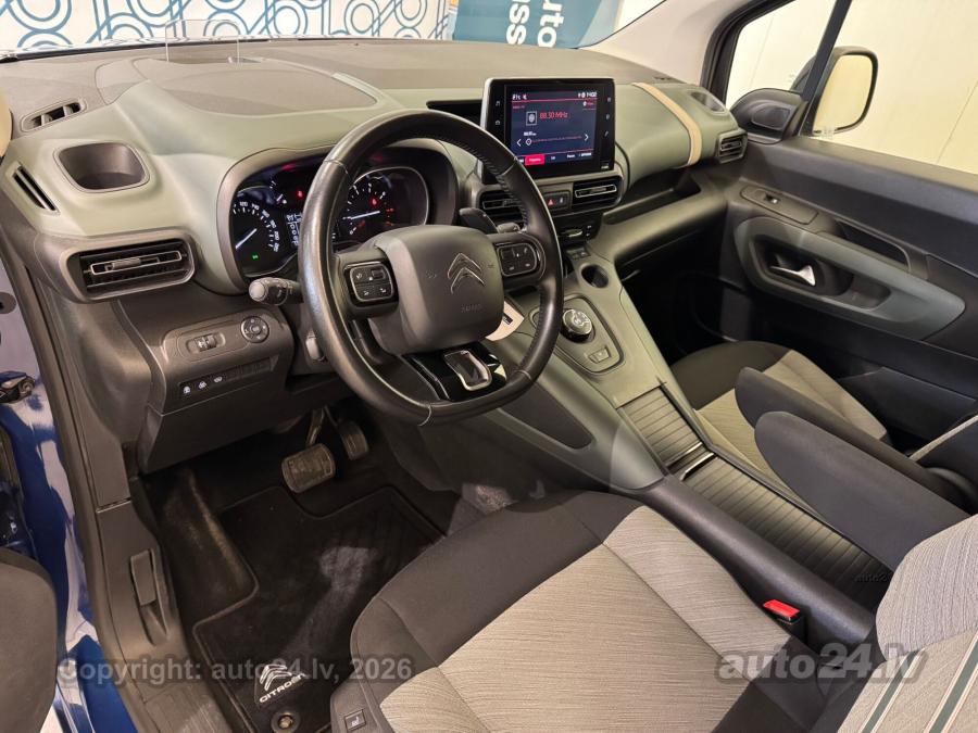 Zils Citroen Berlingo 2020 Tallina, ar dzinēja tilpumu 1.20 L un nobraukumu 120 tūkst. km par 14900 €, foto 9 vietnē AUTOMOTO.COM.LV
