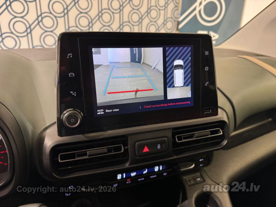 Zils Citroen Berlingo 2020 Tallina, ar dzinēja tilpumu 1.20 L un nobraukumu 120 tūkst. km par 14900 €, foto 15 vietnē AUTOMOTO.COM.LV