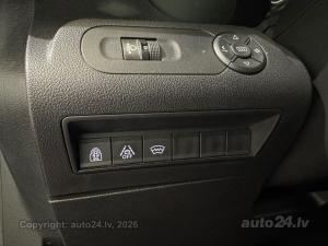 Zils Citroen Berlingo 2020 Tallina, ar dzinēja tilpumu 1.20 L un nobraukumu 120 tūkst. km par 14900 €, foto 24 vietnē AUTOMOTO.COM.LV