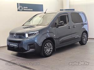 Zils Citroen Berlingo 2024 Tallina, ar dzinēja tilpumu 1.50 L un nobraukumu 20 tūkst. km par 21900 €, foto  vietnē AUTOMOTO.COM.LV