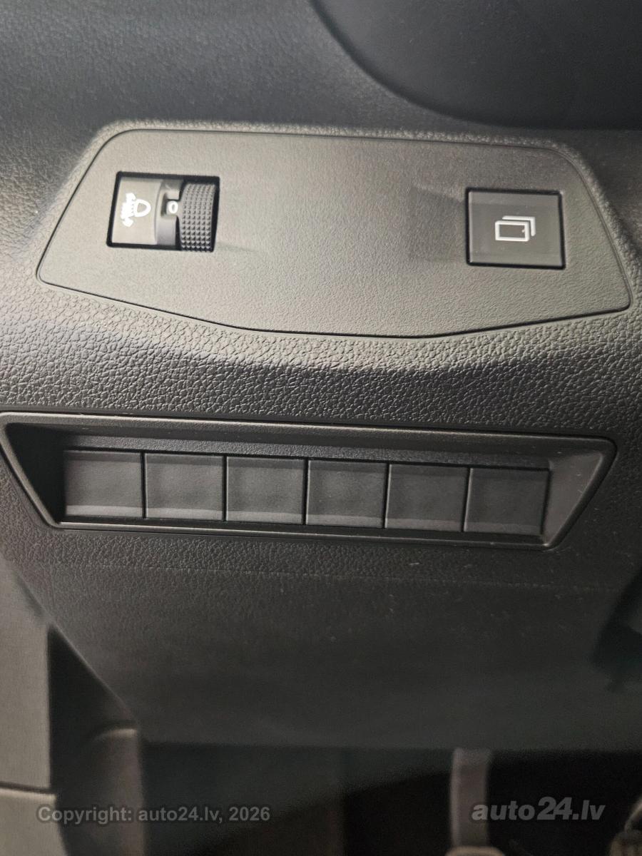 Zils Citroen Berlingo 2024 Tallina, ar dzinēja tilpumu 1.50 L un nobraukumu 20 tūkst. km par 21900 €, foto 12 vietnē AUTOMOTO.COM.LV