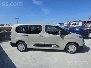 Brown Citroen Berlingo 2019 in Riga, with an engine capacity of 1.50 L and mileage of 178 thousand km for 10333 €, photo  on AUTOMOTO.COM.LV