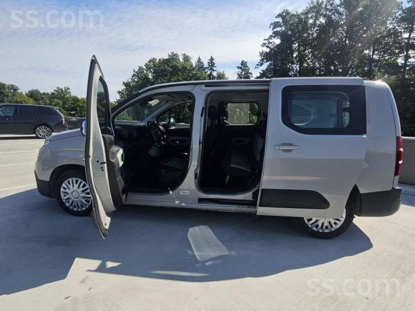 Brown Citroen Berlingo 2019 in Riga, with an engine capacity of 1.50 L and mileage of 178 thousand km for 10333 €, photo 6 on AUTOMOTO.COM.LV