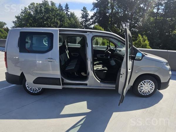 Brown Citroen Berlingo 2019 in Riga, with an engine capacity of 1.50 L and mileage of 178 thousand km for 10333 €, photo 7 on AUTOMOTO.COM.LV