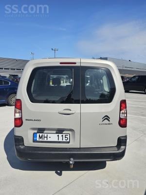 Brown Citroen Berlingo 2019 in Riga, with an engine capacity of 1.50 L and mileage of 178 thousand km for 10333 €, photo 5 on AUTOMOTO.COM.LV
