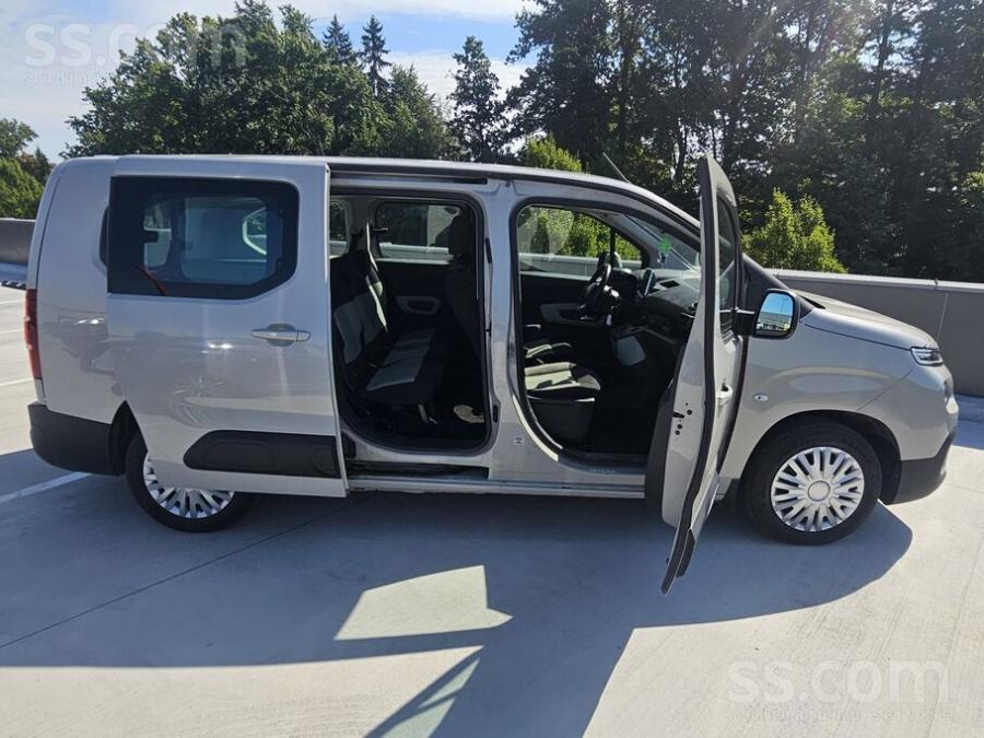 Brown Citroen Berlingo 2019 in Riga, with an engine capacity of 1.50 L and mileage of 178 thousand km for 10333 €, photo 8 on AUTOMOTO.COM.LV