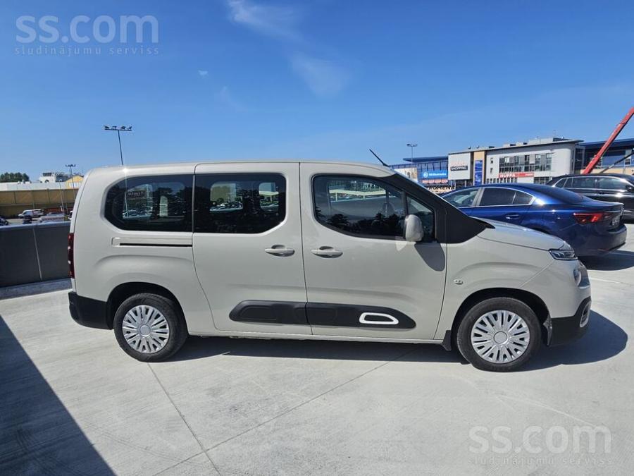 Brown Citroen Berlingo 2019 in Riga, with an engine capacity of 1.50 L and mileage of 178 thousand km for 10333 €, photo 11 on AUTOMOTO.COM.LV