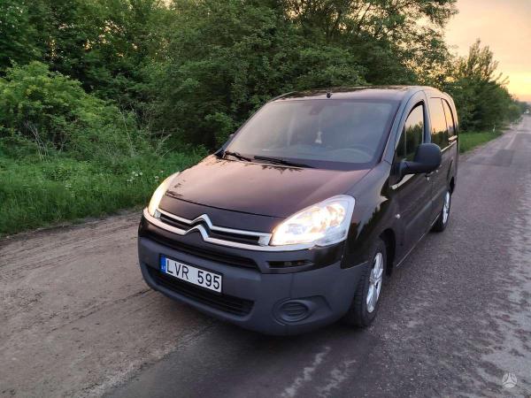 Brūns Citroen Berlingo 2010 Viļņa, ar dzinēja tilpumu 1.56 L un nobraukumu 312 tūkst. km par 2700 €, foto 1 vietnē AUTOMOTO.COM.LV