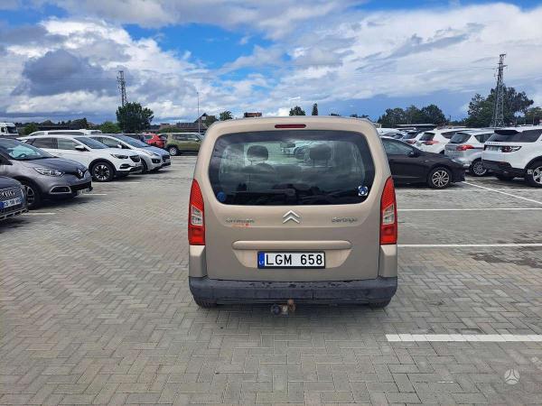Brūns Citroen Berlingo 2008 Tauragė, ar dzinēja tilpumu 1.56 L un nobraukumu 217 tūkst. km par 2400 €, foto 5 vietnē AUTOMOTO.COM.LV
