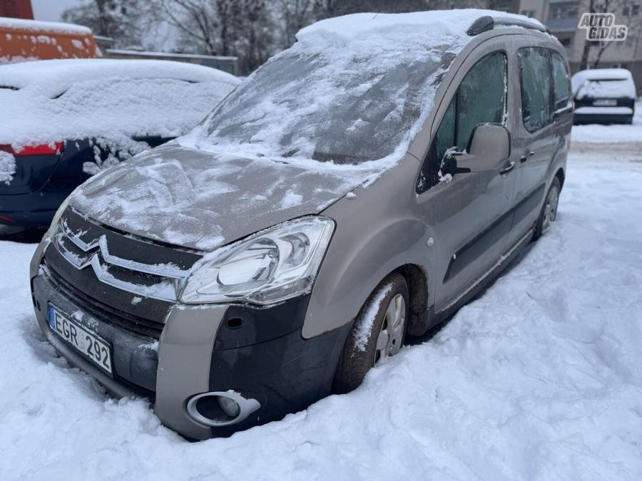 Brūns Citroen Berlingo 2009 Kauņa, ar dzinēja tilpumu 1.60 L un nobraukumu 386 tūkst. km par 1500 €, foto 1 vietnē AUTOMOTO.COM.LV