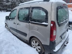 Brūns Citroen Berlingo 2009 Kauņa, ar dzinēja tilpumu 1.60 L un nobraukumu 386 tūkst. km par 1500 €, foto 6 vietnē AUTOMOTO.COM.LV