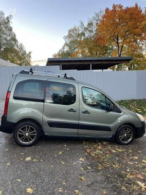 Brūns Citroen Berlingo 2009 Kauņa, ar dzinēja tilpumu 1.56 L un nobraukumu 3545 tūkst. km par 2750 €, foto 2 vietnē AUTOMOTO.COM.LV