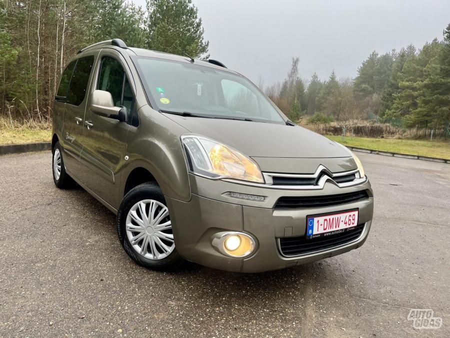 Brown Citroen Berlingo 2012 in Siauliai, with an engine capacity of 1.60 L and mileage of 199 thousand km for 4400 €, photo 1 on AUTOMOTO.COM.LV