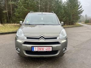 Brown Citroen Berlingo 2012 in Siauliai, with an engine capacity of 1.60 L and mileage of 199 thousand km for 4400 €, photo 3 on AUTOMOTO.COM.LV