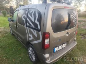 Brūns Citroen Berlingo 2012 Jelgava, ar dzinēja tilpumu 1.60 L un nobraukumu 437 tūkst. km par 2550 €, foto 5 vietnē AUTOMOTO.COM.LV
